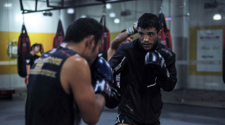 Sparring 101: A Beginner's Guide to Controlled and Effective Sparring ...